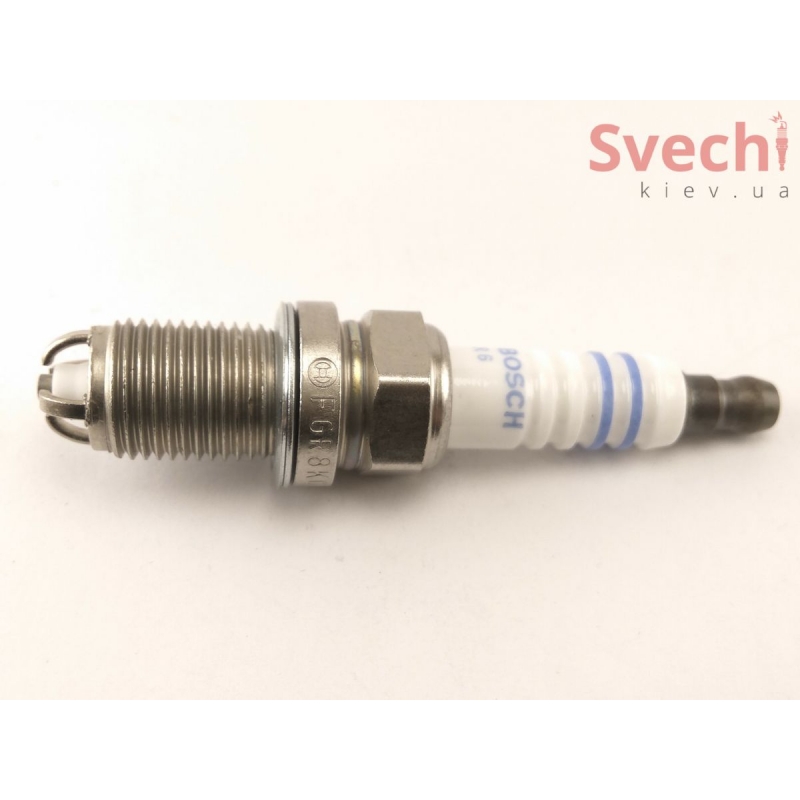 FGR8KQE0 свеча зажигания Bosch Super Plus (0 242 229 648)