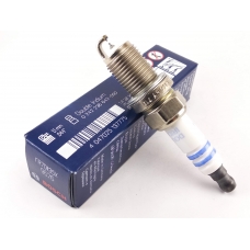 Свечи зажигания Bosch Platinum Iridium купить в Киеве, доставка по Украине